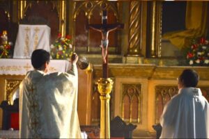 アイルランドの静かなクリスマス：光と祈りの季節